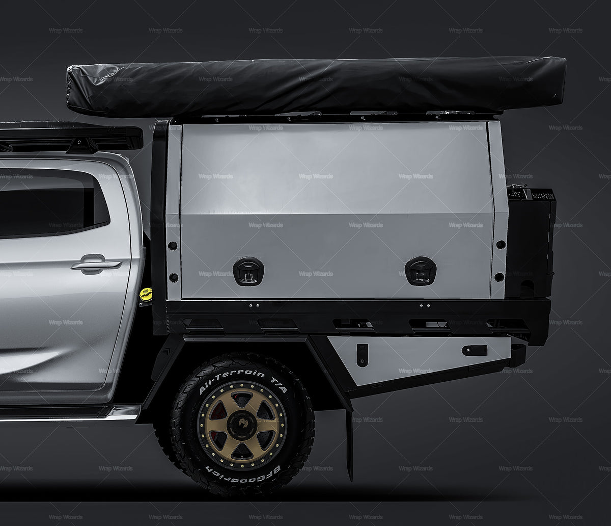 Isuzu D-max Highlander Double Cab 2022 with custom UTE toolbox - Truck